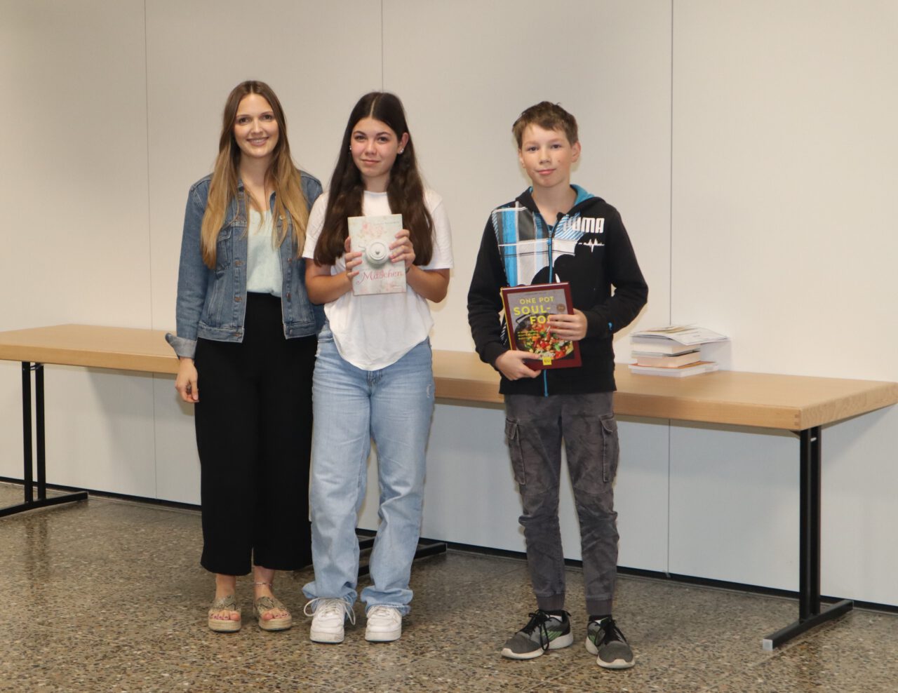 Gemeinsamer Schuljahresabschluss in der Aula | Realschule Rheinmünster